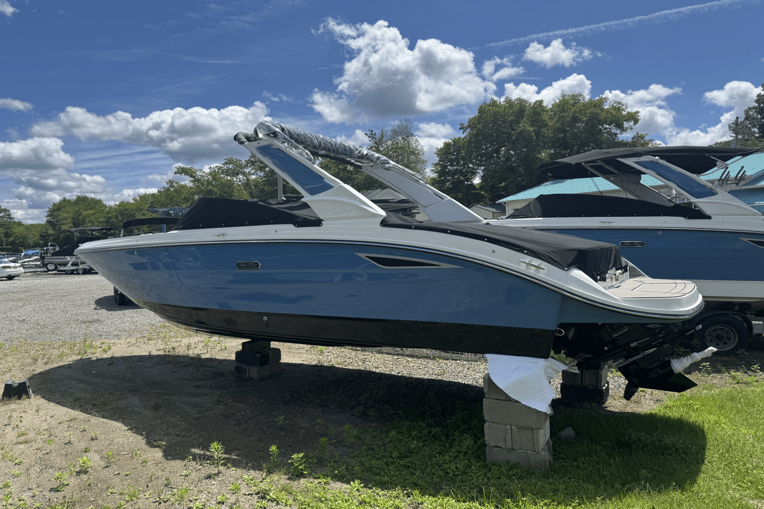 2025 Sea Ray SDX 270 – MarineMax